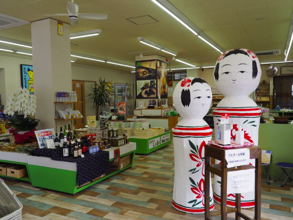 鳴子御殿湯駅前にカフェ「YON」オープン！なるみ4代目夫婦の挑戦 - はしも温泉ログ