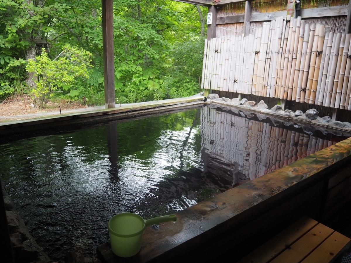 オーロラ温泉は道東の秘湯！モール泉が源泉かけ流しの露天風呂：アクセスも解説【北海道標茶町】 - はしも温泉ログ
