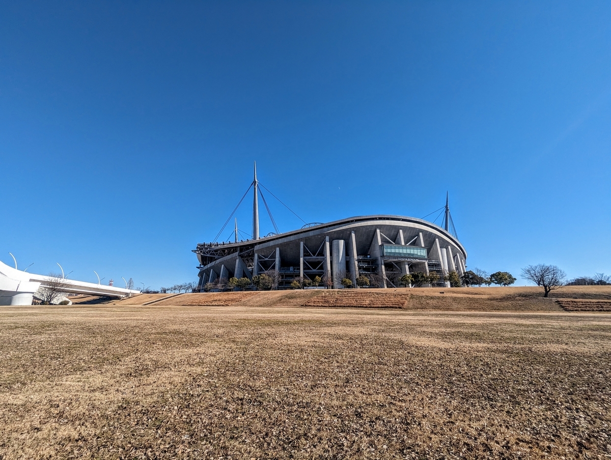 Magic Hour - HATCH DIARY