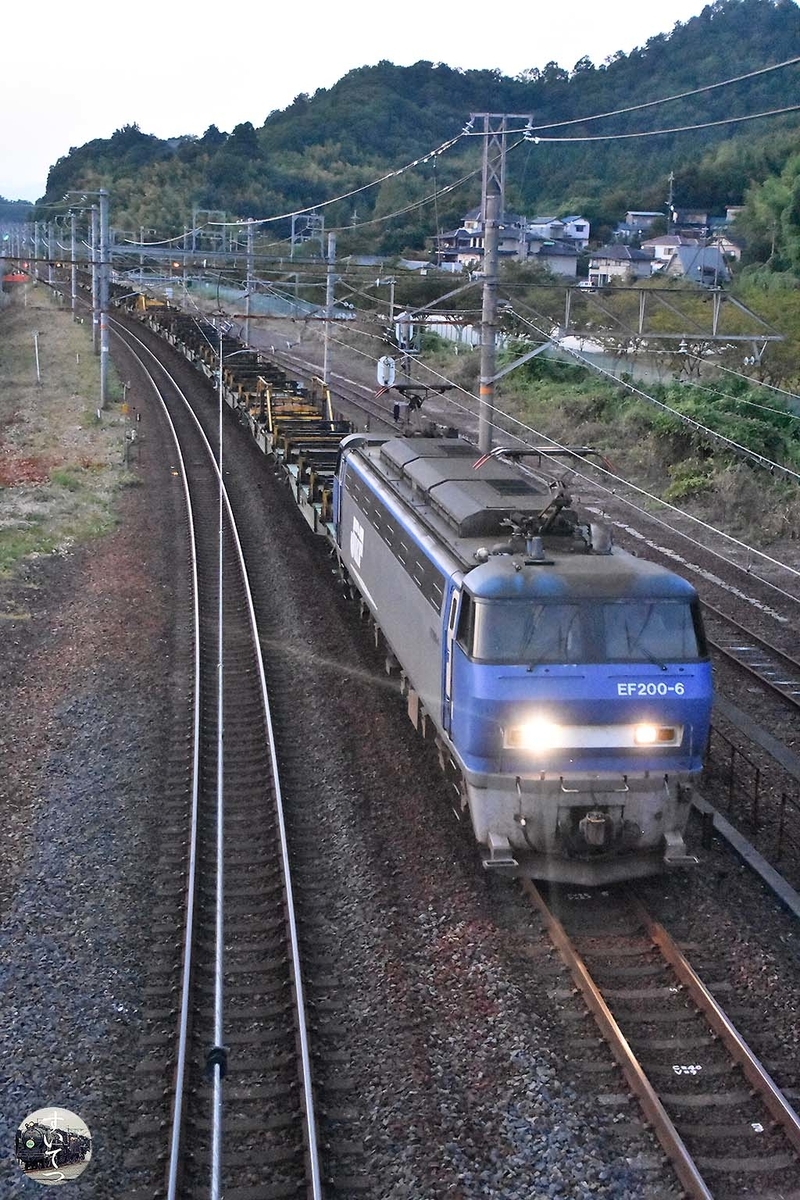 捕鯨の日々 EF200-6 - 気ままな 汽車好き