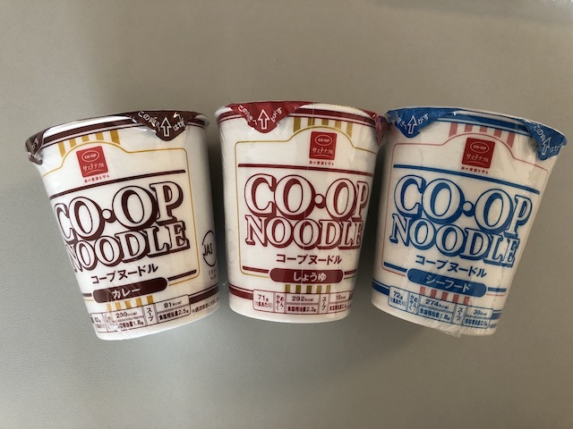 CO-OP NOODLEとCUP NOODLEを食べ比べ！ - はつはるポンのグルメ