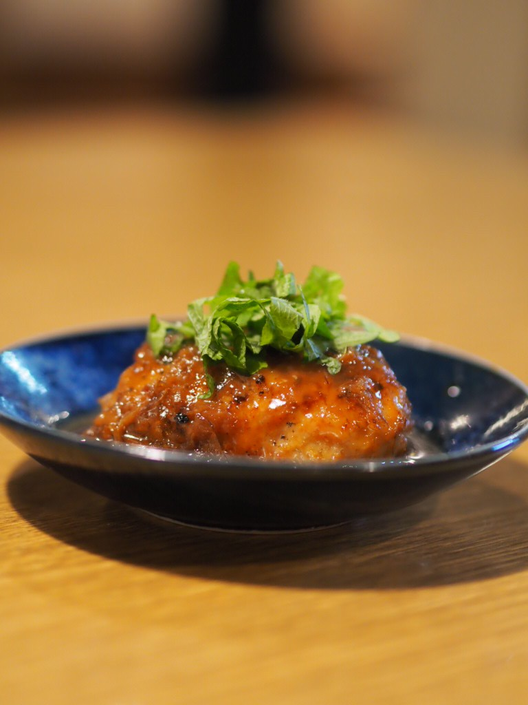 昼はラーメン夜は居酒屋の志善SHIZENで『ちょうちん』を食べる！ | ひろるんチャンネルYouTube舞台裏