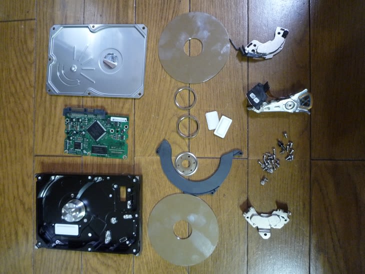 Seagate ST3250823AS ご臨終となったので、分解してみました。 - 私のPC自作部屋