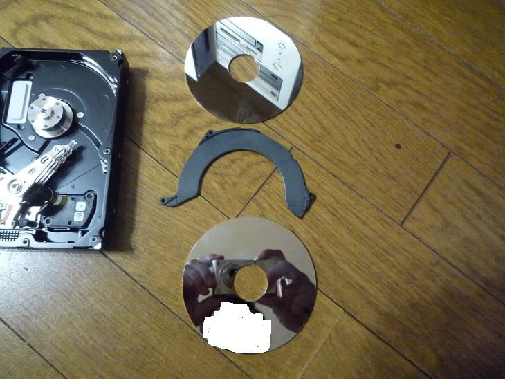 Seagate ST3250823AS ご臨終となったので、分解してみました。 - 私のPC自作部屋