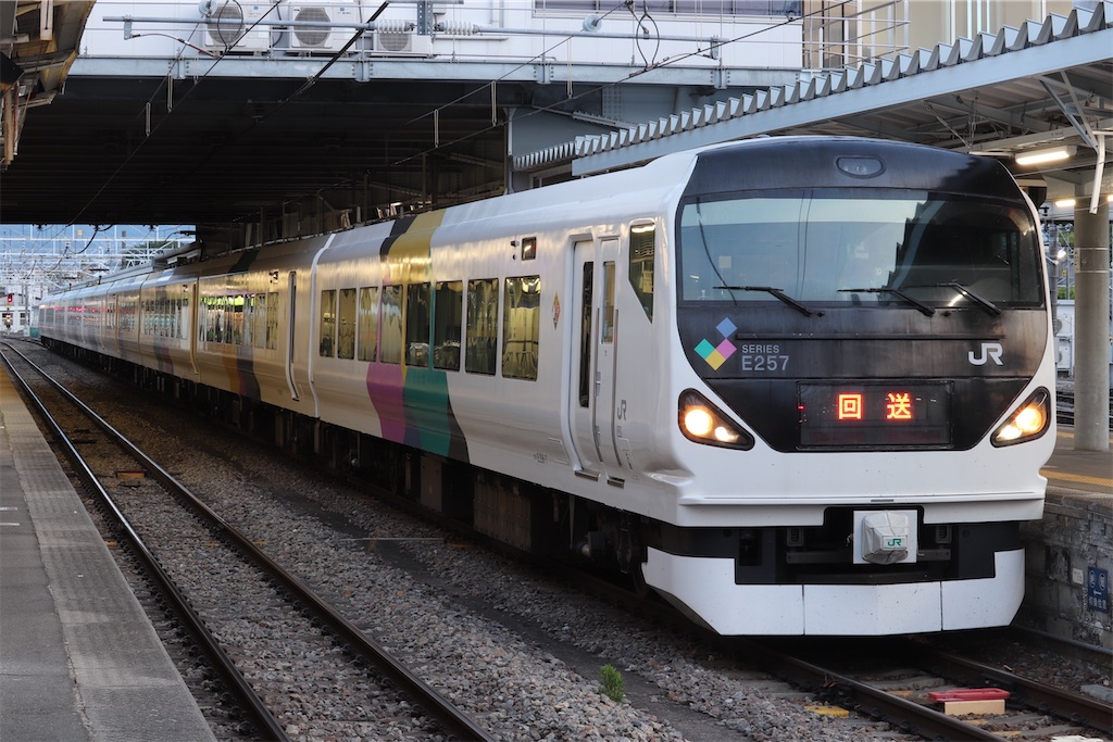E257系M-107編成最後の松本交検回送 - 特急上高地回遊81号
