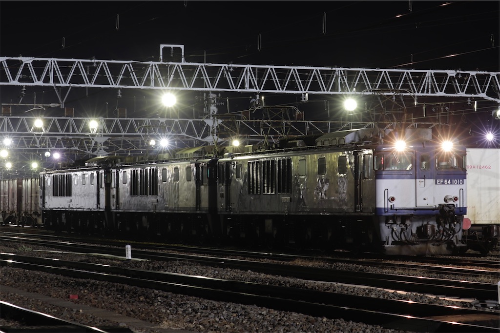 80レ EF64 3重連 南松本にて - 特急上高地回遊81号