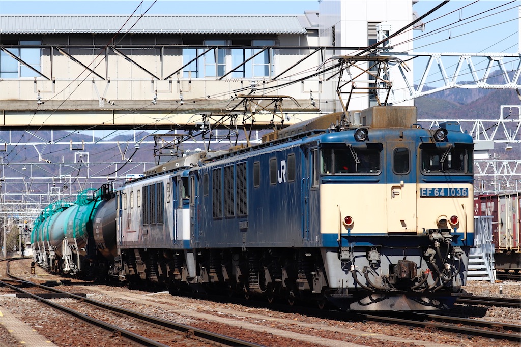 西線下り貨物が8878レ→8872レに変更 - 特急上高地回遊81号