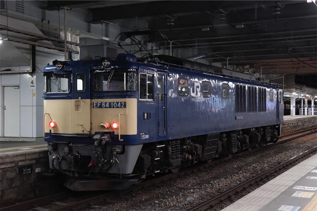 83レ EF64 1042 単機 - 特急上高地回遊81号