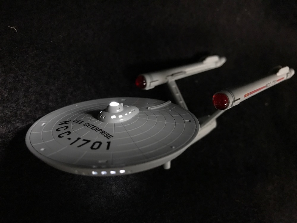 Star Trek: Light-Up Starship Enterprise 現実逃避・・・ - さがの日々