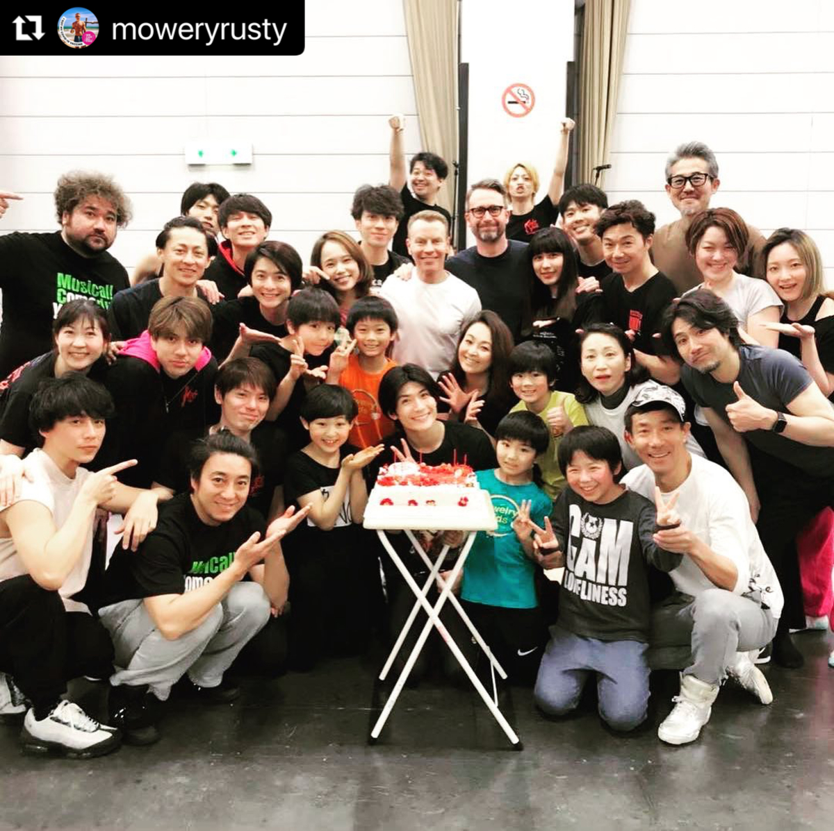 2019-04-05 Rusty MoweryさんのInstagram - 軌跡