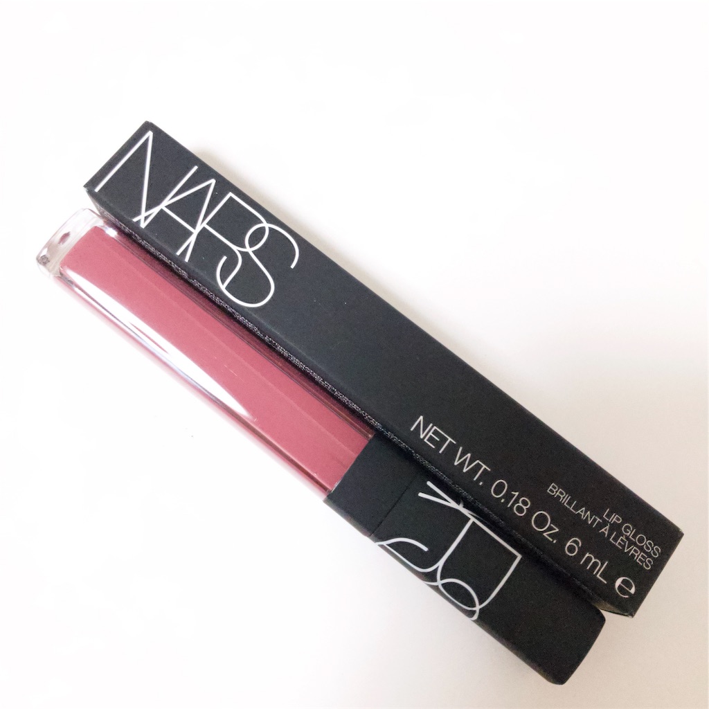 【NARS】リップグロス新色ローズプラム 5697 FEVER BEAT【ナーズ】 - それでもまつげは上向きにして