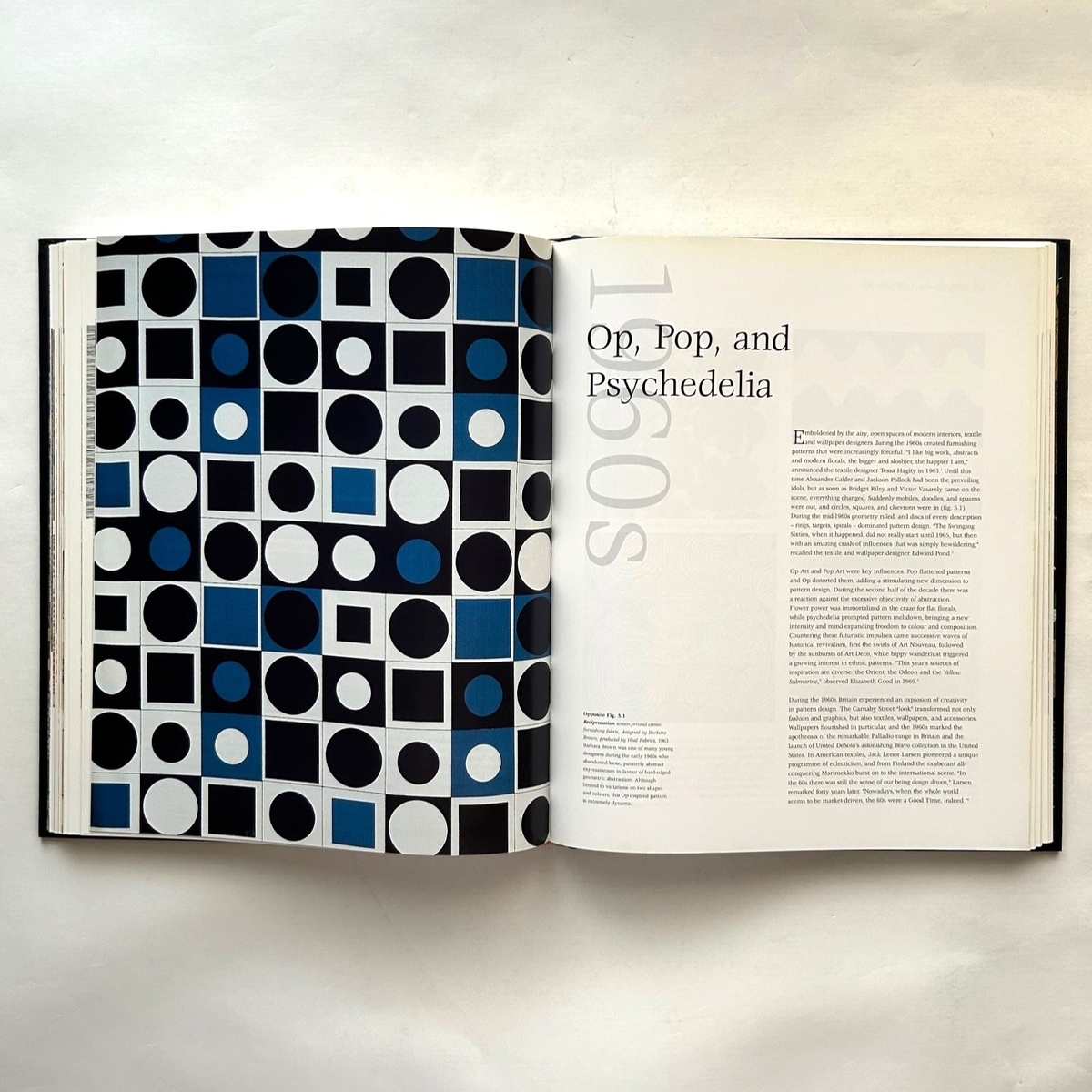 20th Century Pattern Design: Textile and Wallpaper Pioneers - 本まるさんかく ...