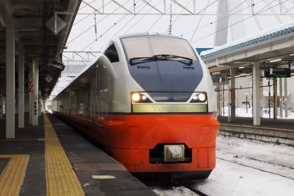 【乗車記】JR東日本 特急つがる～E751系グリーン席（青森→鷹ノ巣） - 本日も「鉄曜日」