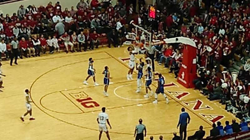 2018/11/20 Indiana University Hoosiers vs. UTA Mavericks @ Assembly ...