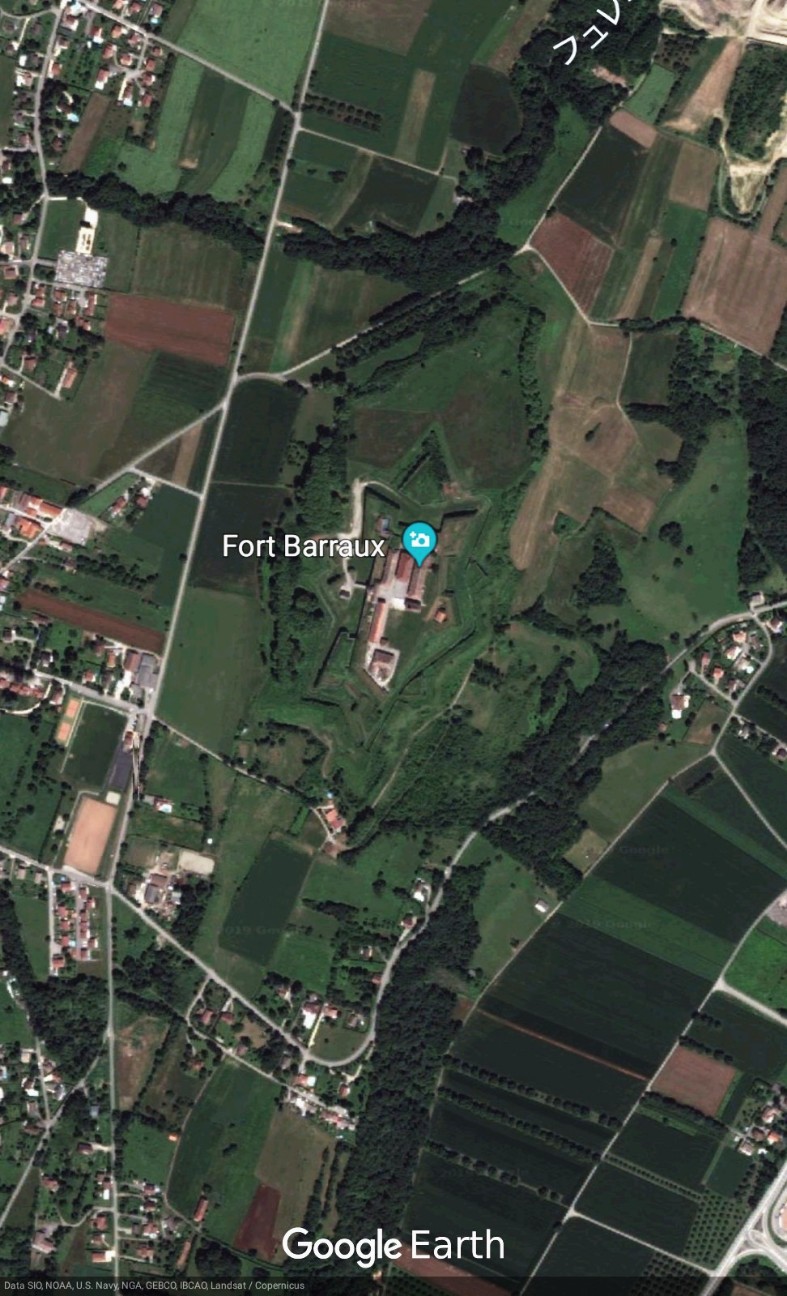 衛星写真でフランスのバロー要塞を眺めてみよう！｜Let's take a look at Fort Barraux, a star ...