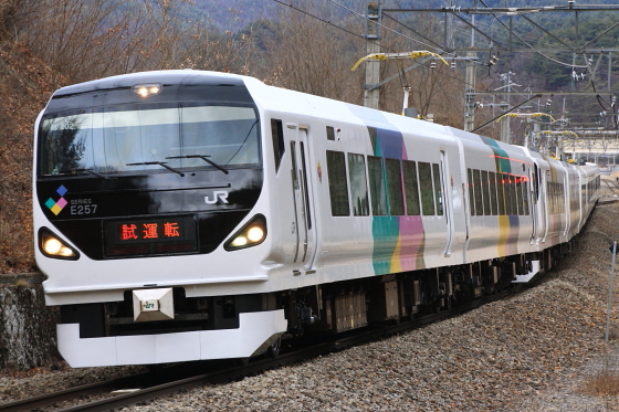E257系M202編成+M101編成出場試運転 - ガタゴト日誌