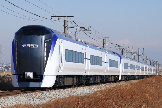 E353系S104編成+S204編成回送 - ガタゴト日誌