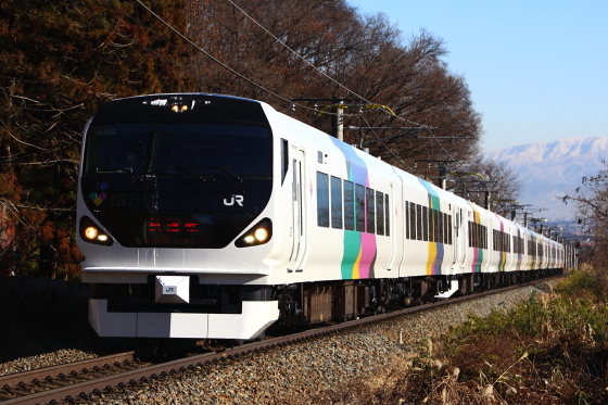 E257系M205編成+M108編成出場試運転 - ガタゴト日誌
