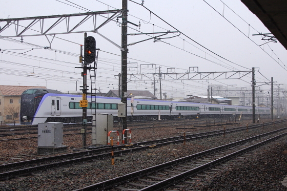 E353系S101編成入場・S201編成工場内移動 - ガタゴト日誌