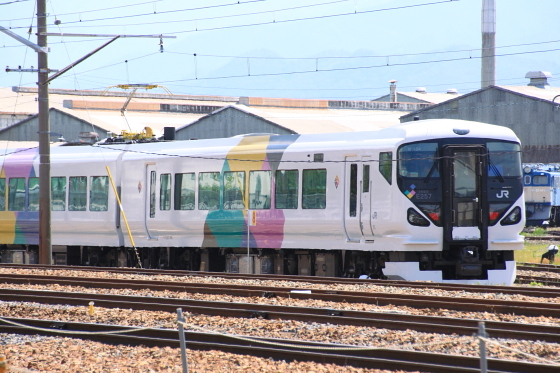 E257系M104編成試運転 - ガタゴト日誌