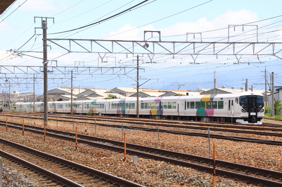 E257系M104編成試運転 - ガタゴト日誌