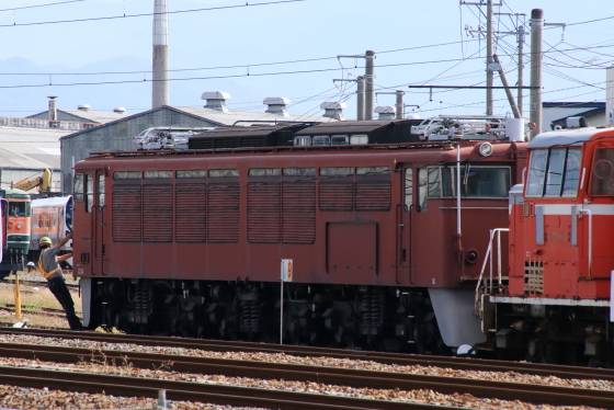 EF63 19が解体線へ移動し解体へ - ガタゴト日誌