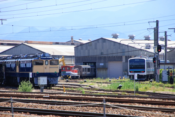 E217系Y-140編成中間車（ﾓﾊE216-2080）が移動 - ガタゴト日誌