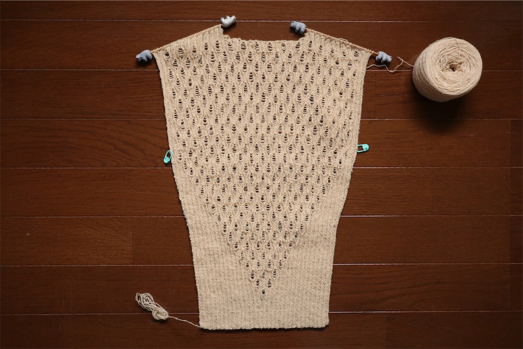 Helga Isager Stitches からCLOUDYを作る その2 - 書きたいこと、いろいろ