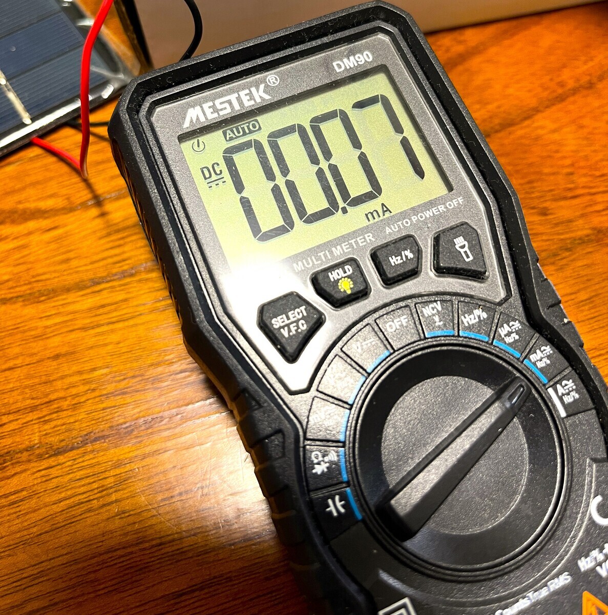 乾電池一本で動く画面付き電流計を自作した - inajob's blog