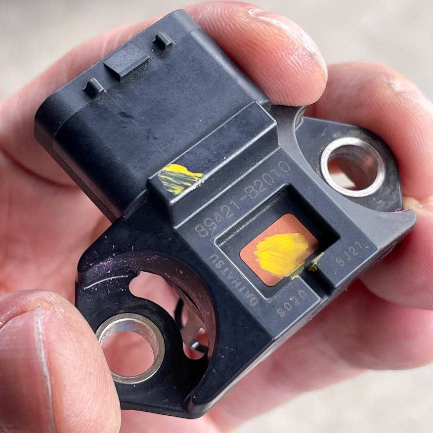 エッセのISCVとバキュームセンサーを清掃します - 算数と数学と高校受験 平塚市の個別指導塾