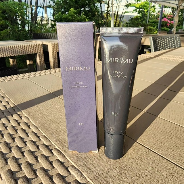 MIRIMU リキッドファンデーション - 色んな世界