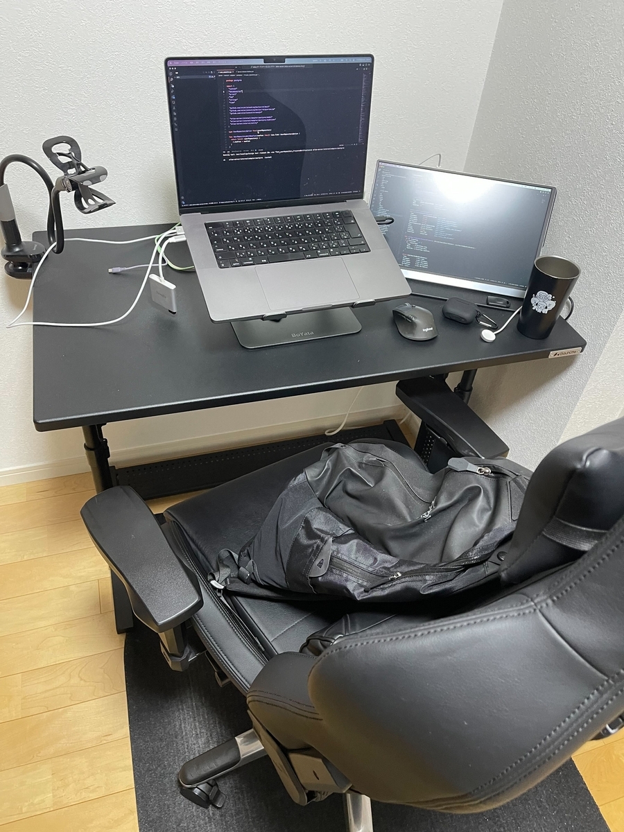 【デスクツアー】リモートワーク主体なAlphaDriveテックチームのデスク周り紹介 - Uzabase for Engineers