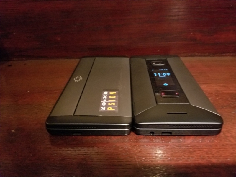 【Cosmo Communicator】発売前にユーザーイベントで初披露。サブ液晶、デュアルSIM、eSIM、キーボードバックライト、高速処理 ...