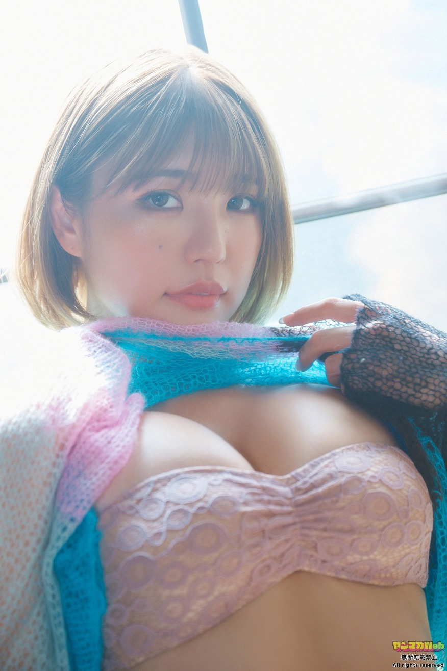 “セクシーすぎる元・保健室の先生”ENAのHカップ爆乳水着画像【2】 - グラビア大銀河