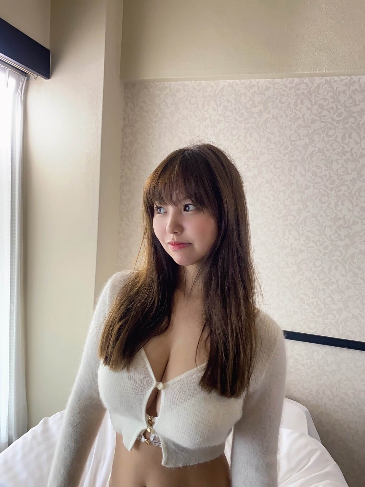 “令和の最強ヒロイン”NMB48本郷柚巴の推定Hカップ爆乳水着画像【101】 - グラビア大銀河