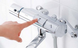 TOTO THYC60C エアインシャワーメッキ仕様の価格や最安値は？ - TOTO浴室サーモスタット混合水栓カタログ一覧 図面の見方と最安値