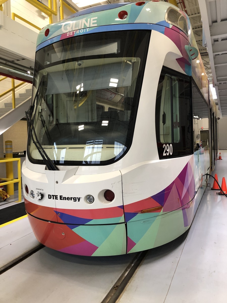 Q-Line @ Detroit - 時景の中へ．