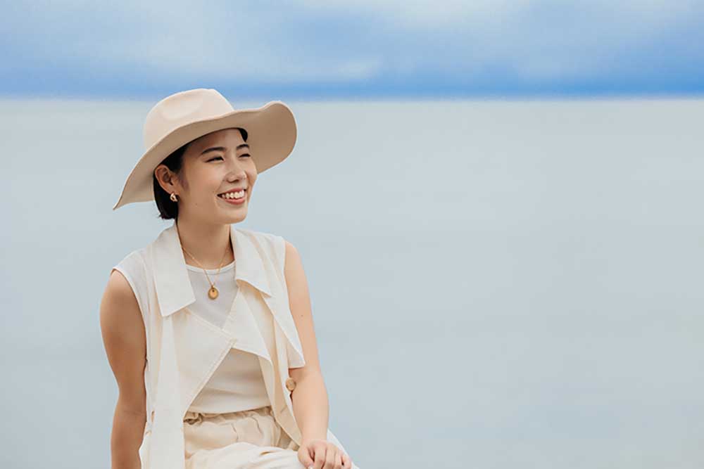 お気に入りの街で車中泊を！ バンライファー・宮本メイさんの旅する暮らし - カエライフ ～ クルマとカスタムで暮らしをカエるーCUSTOM ...