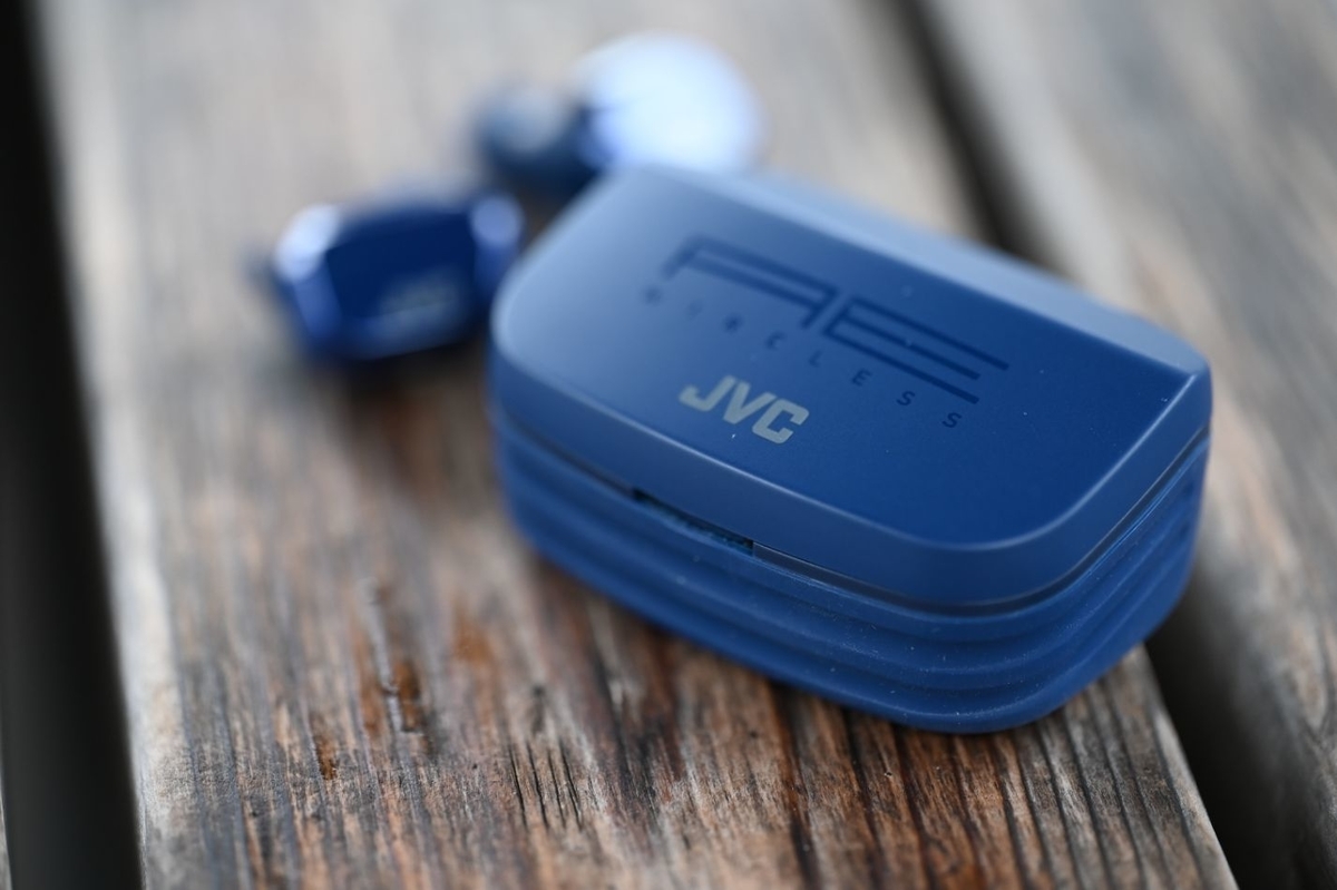 (True Wireless Earbuds Review) JVC HA-AE5T: Excellent TWS created by ...