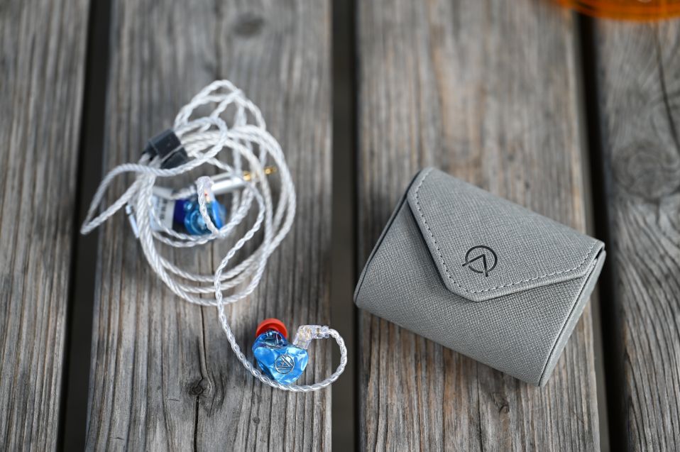 (Chi-fi IEM Review) Open Audio Witch: Heavy V-shaped sound. Low ...
