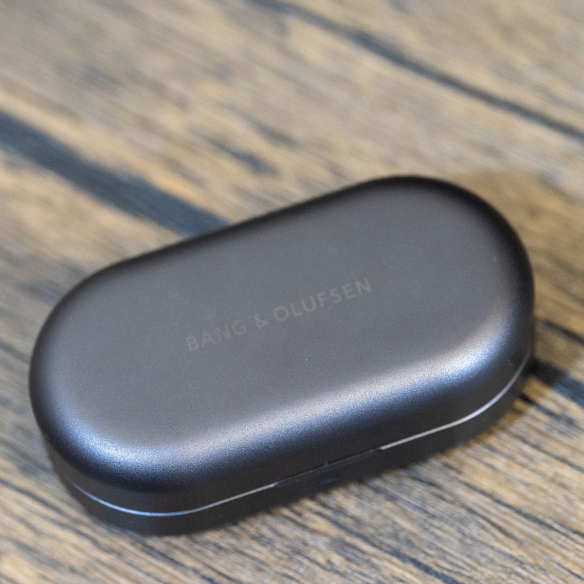 (True Wireless Earbuds Review) Bang & Olufsen Beoplay EQ: Monitor sound ...