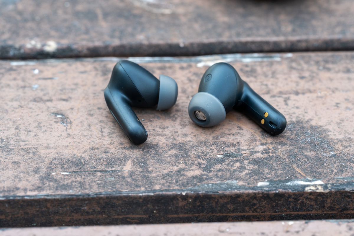 (True Wireless Earbuds Review) SOUNDPEATS Life: True Wireless Earphones ...