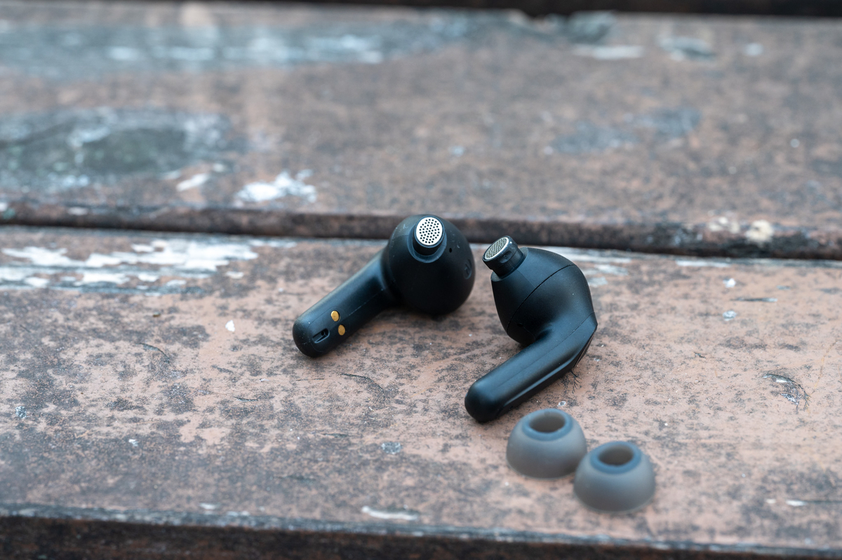 (True Wireless Earbuds Review) SOUNDPEATS Life: True Wireless Earphones ...
