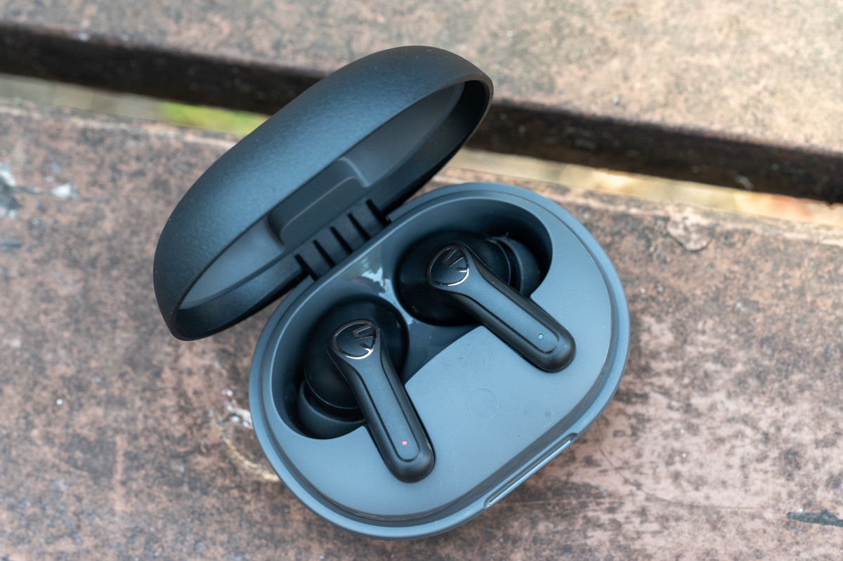 (True Wireless Earbuds Review) SOUNDPEATS Life: True Wireless Earphones ...