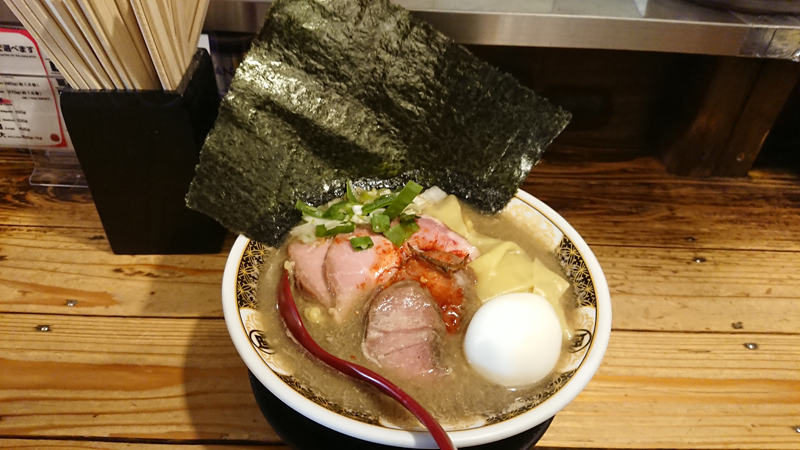【Shinjuku Golden Gai】Sugoi Niboshi Ramen Nagi【Shoyu Ramen】 - tokyo's ...