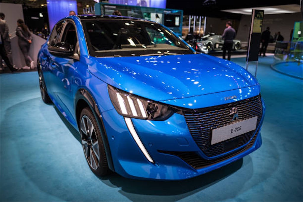 電気自動車紹介:Vol.6 プジョーe208 - kazu3908 blog