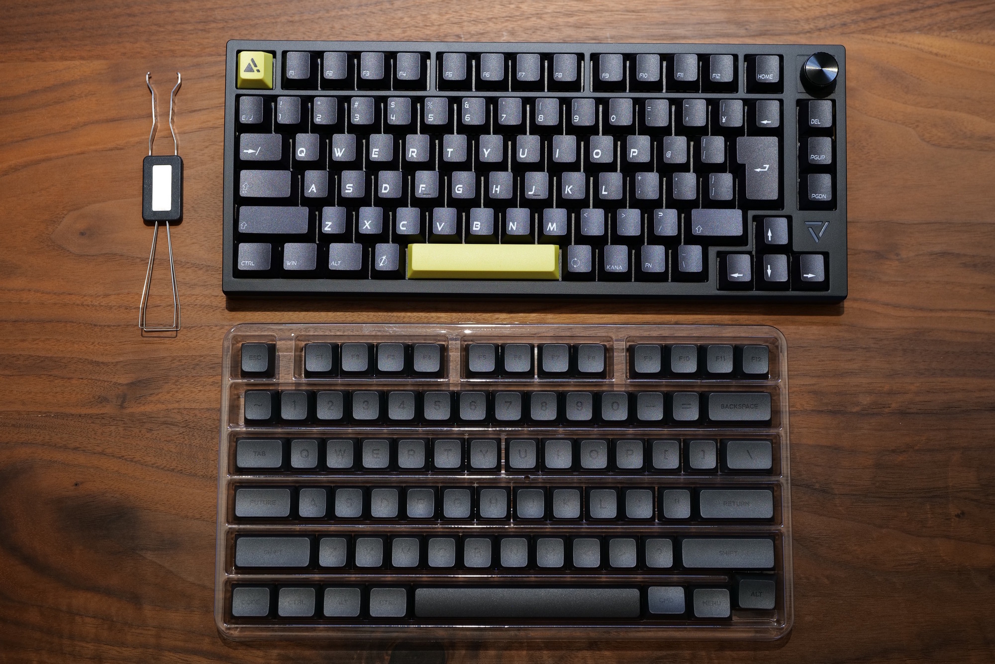 JIS 配列 75% キーボード UP-MKGA75 + MDA Future Suzuri - ムダな行動力