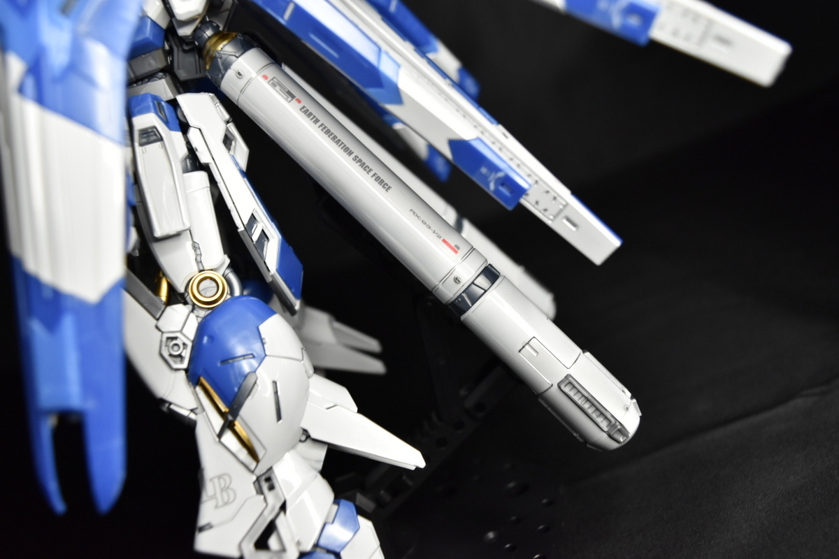【RG 1/144 Hi-νガンダム チタニウムフィニッシュ】レビュー - ガンプラ初心者.com