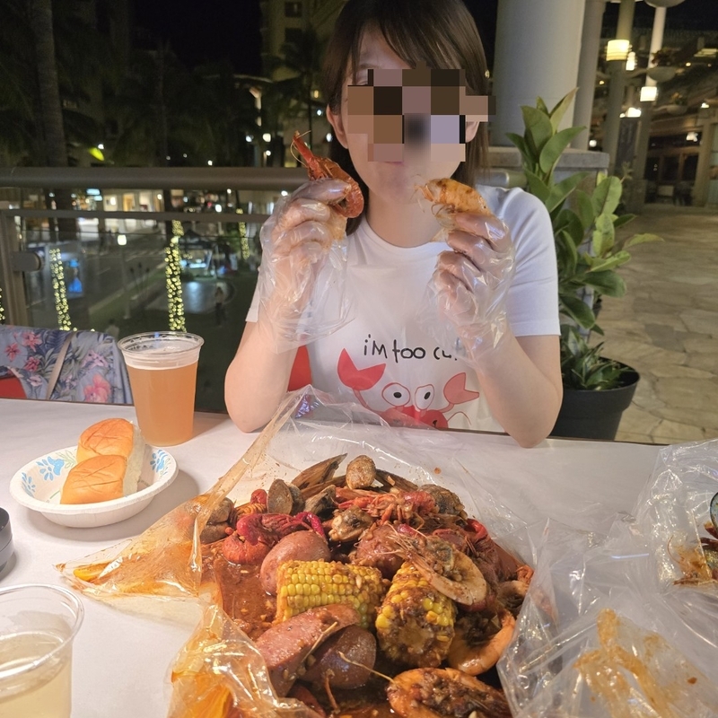 エビ蟹をいやというほど食べられる『ワイキキ・ケイジャンクラブ』とポキの人気店『MAGURO SPOT』【2026 Hawaii ...