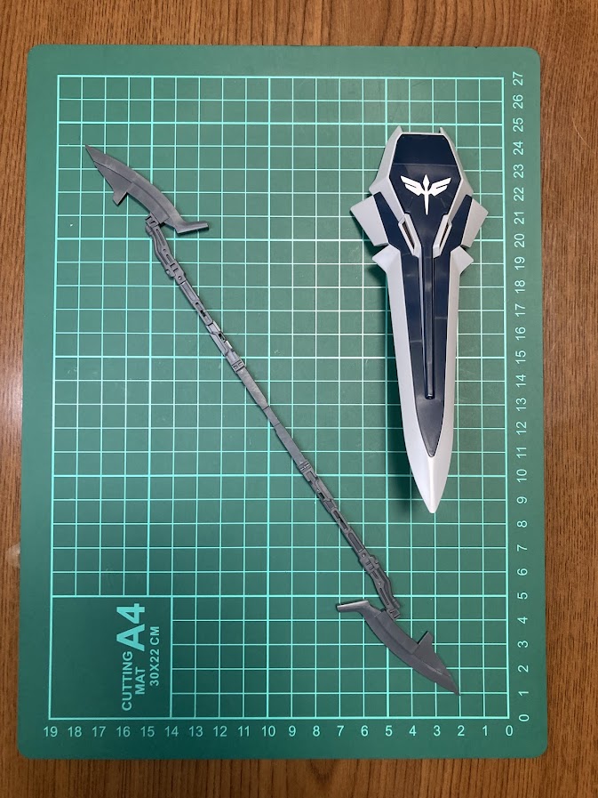 素組み9 SHIELD/BEAM AXES ＃39 - ガンプラ製作 --できる限り丁寧に-- たまにロードバイク